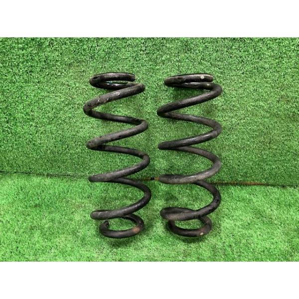 **** 商品説明を必ずご確認ください ****部品管理番号：000001613151400メーカー純正品番：52441-SYZ-J02部品名：リアスプリングセット部品区分：リサイクル品車名：フリード車両タイプ名：55558通称型式：GB4...