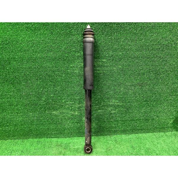 **** 商品説明を必ずご確認ください ****部品管理番号：000001631650800メーカー純正品番：48531-49355部品名：左リアショックアブソーバー部品区分：リサイクル品車名：アイシス車両タイプ名：ステーションワゴン通称型...