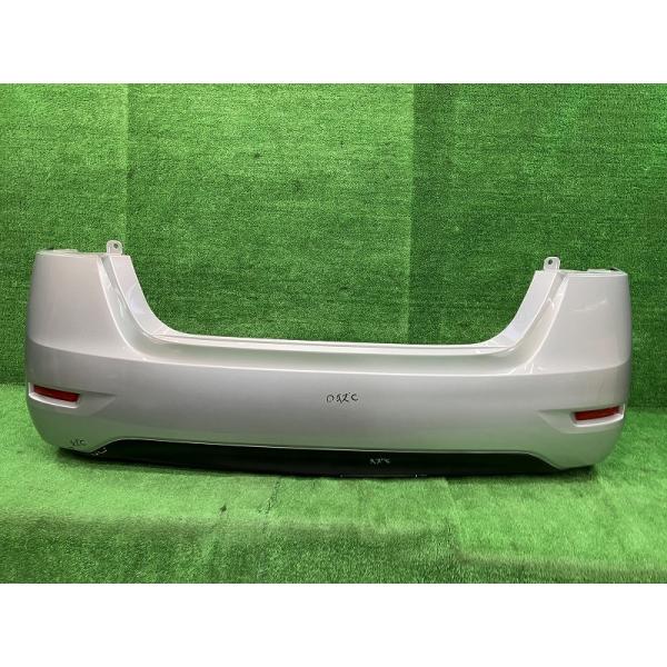 **** 商品説明を必ずご確認ください ****部品管理番号：000001687215100メーカー純正品番：85022-3SB0B部品名：リアバンパー・リヤバンパー部品区分：リサイクル品車名：シルフィ車両タイプ名：4ドアセダン通称型式：B...