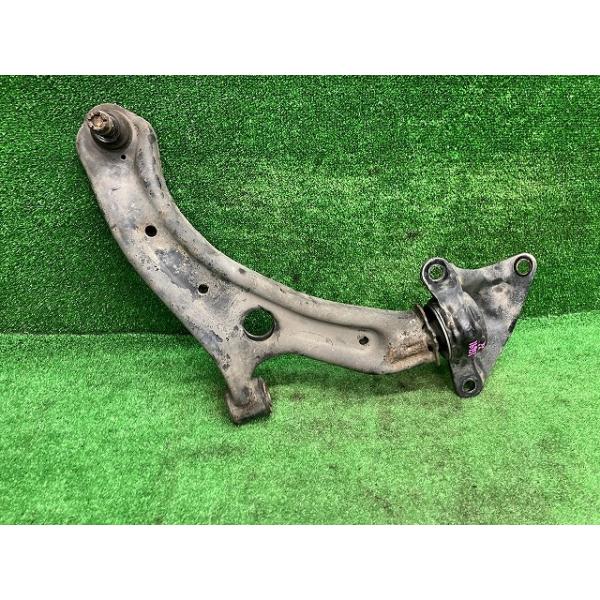 **** 商品説明を必ずご確認ください ****部品管理番号：000001695851720メーカー純正品番：51350-SYY-010部品名：右フロントロアアーム部品区分：リサイクル品車名：フリード車両タイプ名：5ドアハッチバック通称型式...