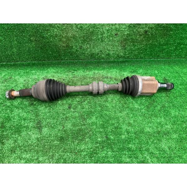 **** 商品説明を必ずご確認ください ****部品管理番号：000001722642200メーカー純正品番：39101-5TB0A部品名：左フロントドライブシャフト部品区分：リサイクル品車名：セレナ車両タイプ名：5DBOXワゴン通称型式：...