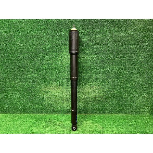 **** 商品説明を必ずご確認ください ****部品管理番号：000001723050800メーカー純正品番：52611-T5E-J03部品名：左リアショックアブソーバー部品区分：リサイクル品車名：フィット車両タイプ名：5ドアハッチバック通...