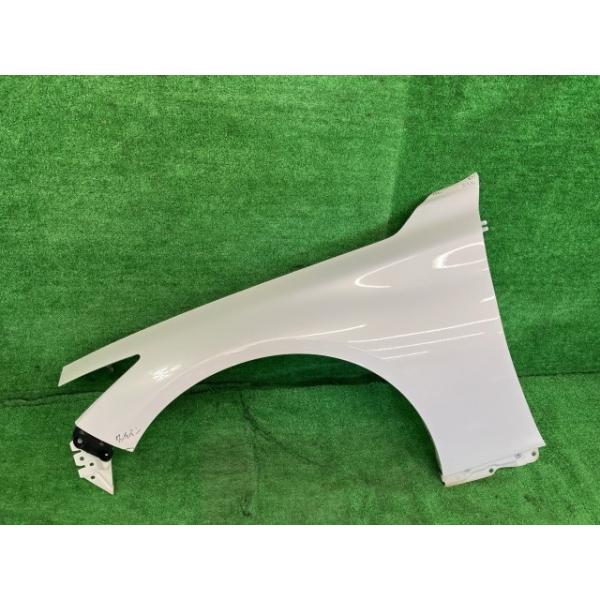 **** 商品説明を必ずご確認ください ****部品管理番号：000001739810700メーカー純正品番：F3101-4GAMA部品名：左フロントフェンダー部品区分：リサイクル品車名：スカイライン車両タイプ名：4ドアセダン通称型式：BL...