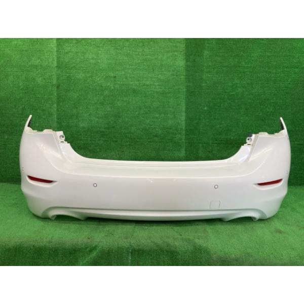 **** 商品説明を必ずご確認ください ****部品管理番号：000001739815100メーカー純正品番：85022-4GB6A部品名：リアバンパー・リヤバンパー部品区分：リサイクル品車名：スカイライン車両タイプ名：4ドアセダン通称型式...