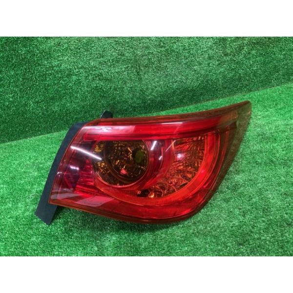 **** 商品説明を必ずご確認ください ****部品管理番号：000001739815500メーカー純正品番：26550-4GA0B部品名：右テールランプ・テールライト部品区分：リサイクル品車名：スカイライン車両タイプ名：4ドアセダン通称型...