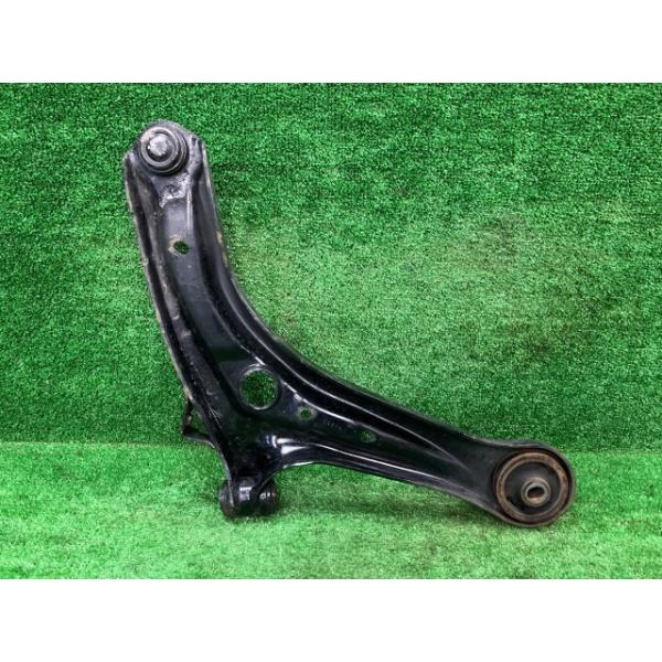 **** 商品説明を必ずご確認ください ****部品管理番号：000001758851740メーカー純正品番：D651-34-350部品名：左フロントロアアーム部品区分：リサイクル品車名：デミオ車両タイプ名：5ドアハッチバック通称型式：DE...