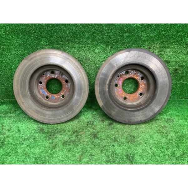 **** 商品説明を必ずご確認ください ****部品管理番号：000001761444390メーカー純正品番：K011-33-251B部品名：フロントディスクローター・ブレーキローター部品区分：リサイクル品車名：CX-5車両タイプ名：5DJ...
