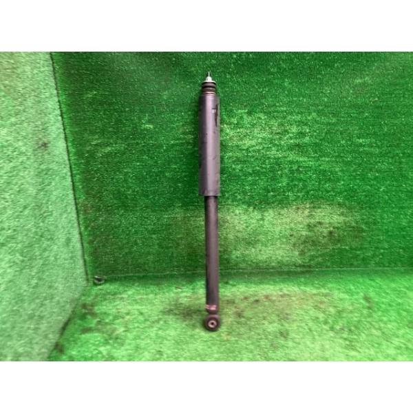 **** 商品説明を必ずご確認ください ****部品管理番号：000001765450800メーカー純正品番：E6210-6YN1A部品名：左リアショックアブソーバー部品区分：リサイクル品車名：AD車両タイプ名：ボンネットバン通称型式：YD...