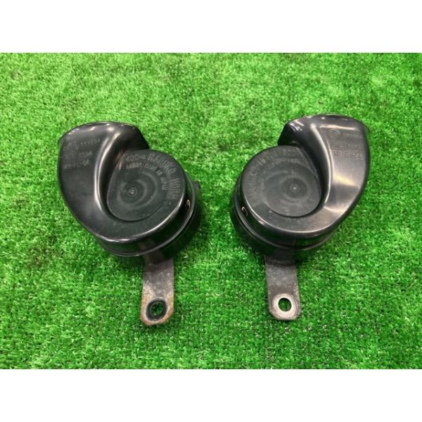 **** 商品説明を必ずご確認ください ****部品管理番号：202602170167950メーカー純正品番：86510-307400,86520-30610部品名：ホーン部品区分：リサイクル品車名：クラウン車両タイプ名：4ドアセダン通称型...