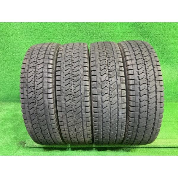 **** 商品説明を必ずご確認ください ****部品管理番号：260127503147200メーカー純正品番：165/80R14部品名：タイヤ部品区分：リサイクル品車両タイプ名：Winter認定型式：14インチ年式：2024年グレード：備考...