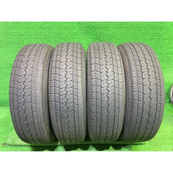 **** 商品説明を必ずご確認ください ****部品管理番号：260202503047200メーカー純正品番：195/80R15部品名：タイヤ部品区分：リサイクル品車両タイプ名：Summer認定型式：15インチ年式：2021年グレード：備考...