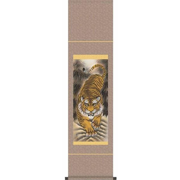 晴れの日の門出を格調高く演出してくれる慶祝・縁起画メーカーより直送のため、代引決済はご利用できません。7営業日前後にて発送いたします。洛彩緞子本表装●尺幅サイズ幅３５×高さ１４０cm●本紙　新絹本●軸先　陶器●化粧箱収納●表装品質十年間保証...