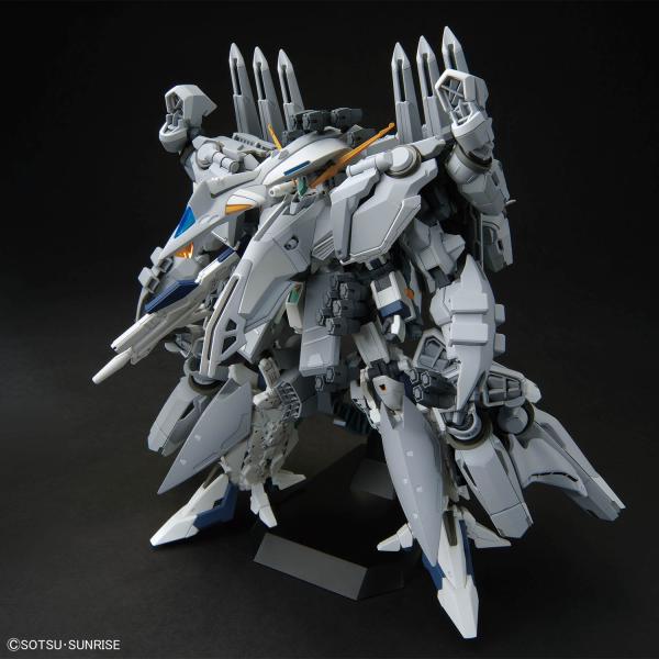『機動戦士ガンダム 閃光のハサウェイ キルケーの魔女』より、超大型MS アリュゼウスを完全新規造形で立体化。サイズ、色分け、可動、ギミックともにHG史上最高峰の再現度。4形態への差し替え、組み換え変形が可能。(1)MS形態/(2)フライト・...