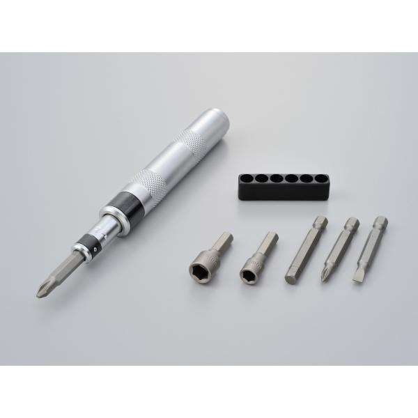 【商品説明】本体重量約230g（74626バイク用ショックドライバーの約1/3の重量）と軽量なショックドライバー。ビット専用でありながら六角ソケットが付属。オートバイでの使用頻度が高いビットが付属ホルダーにセットされています。小型で工具箱の...