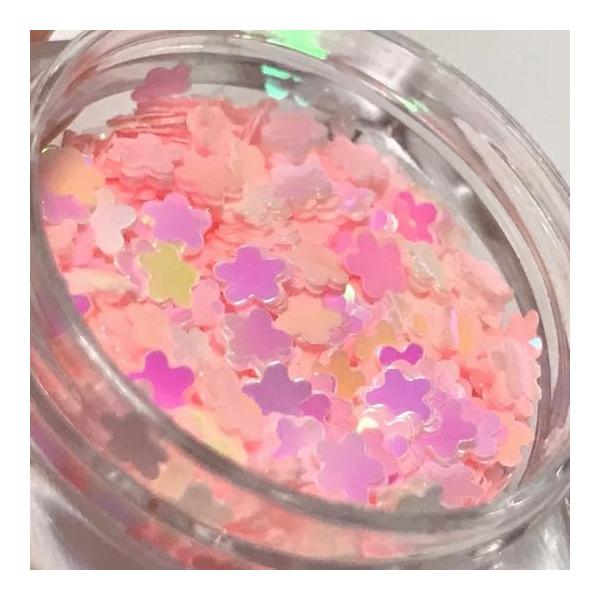 レジン封入等にオススメのフラワーのホログラムです。【内容量】・約0.5〜1g 【サイズ】・ケース：30mm×30mm×15mm・1枚：3mm×3mm×0.1mm【カラー】・画像参照  【確認事項】　※パソコンの種類や環境により、商品の色合い...