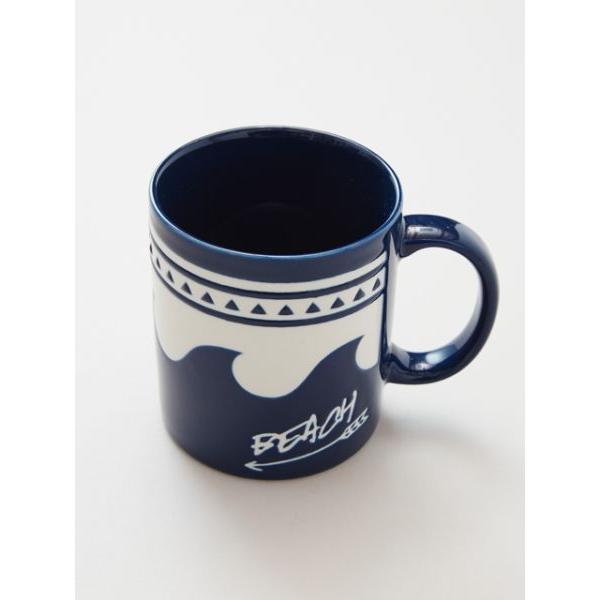 複数個ご注文をされる方は在庫を確認いたします。お気軽にお問い合わせください。4JFP760102高さ9cm口径7.5cm底径7.5cm素材陶器商品仕様ハワイアンコーヒーなどがたっぷり入るサイズのマグカップは爽やかな波柄。箱付きなのでギフトに...
