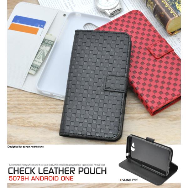 内部はソフトケースなので着脱が簡単です。 背面を折り返すとスタンドとして使用できるので、動画視聴に便利です。 落下防止に便利なストラップホール付きです。 横開きタイプなので、手帳のように使うことができます。　また、内側に2つのカードポケット...