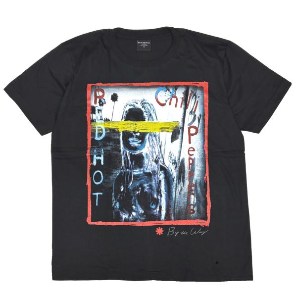 デニムパンツやカーゴパンツ、サルエルパンツ、ワイドパンツ、ハーフパンツなど様々なアイテムと合わせやすい、飽きのこない海外アーティストデザインTシャツです。ストリート系、ロック、パンク、メタル、アート系ファッション、そしてインナーとしても着こ...