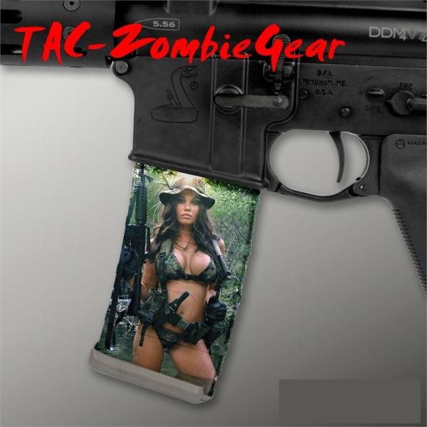 【発売日：2017年06月26日】US NightVision社製のAR15/M4用のマガジン用デカール/2枚セットAR15/M4系の5.56mm STANAGマガジン対応PMAGなどのポリマーマガジン対応2枚セットなのでM4系マガジン2本...