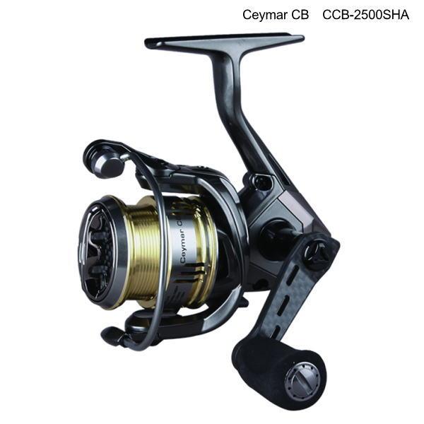 ■ギア比　6.0■重量　242g■最大ドラグ力　8kg■最大巻上長　88cm/ハンドル1回転■ベアリング　7/1 BB/ローラー■糸巻き量　ナイロン1.5号100m/PE0.8号150m滑らかなドラグ性能のカーボンドラグ、DLCラインローラ...