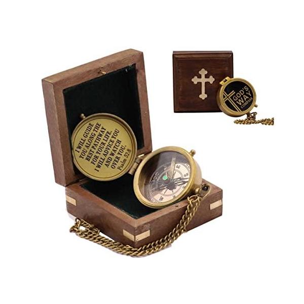 【発売日：2017年12月31日】コンパスの蓋の中に人気の引用句が刻印されています。コンパスサイズ：2×2インチ、ケース：2.5×2.5×1インチ。本当に印象的でユニークなギフトです。