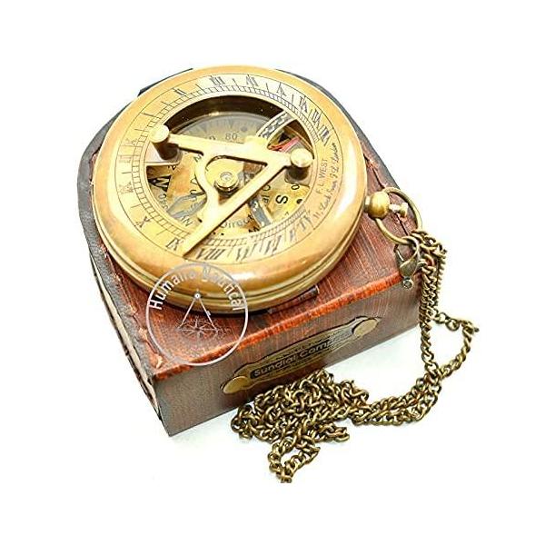 【発売日：2019年04月30日】Push Button Brass Sundial Compass In Antique Brass FinishDiameter  3 Inches approx.A Great Gift For Mar...