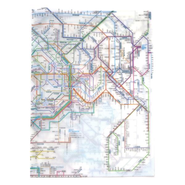 東京近郊のJR・私鉄・地下鉄・モノレールを含む路線図を掲載した見開きタイプのクリアファイルです。書類がたくさん入るダブルポケットです。・サイズ：閉じた状態:W225×H310mm (開いた状態：W450×H310mm(・素材：PP・日本製