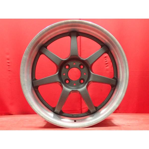 キズ等の表記や画像につきまして、中古として表記が必要と判断した箇所を画像や文字にて表現し掲載しており、よく見ないとわからない細かなキズや若干の色違い等は省略させて頂いております。 曲がりやブレについて、バランスはすべて検査合格した商品のみを...