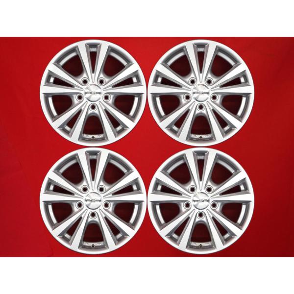 4本所々細かいキズやセンターキャップ4個少々シミありますが、車に装着すると、ほとんど目立たずキレイな一品です！新品ゴムバルブ付きです。※取付は13Ｒの純正ボルトを使用して下さい(車種により併用不可の場合有)