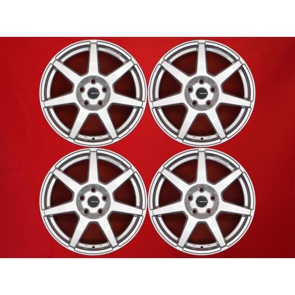 未使用品です。新品ゴムバルブ付きです。※取付には純正ボルトを使用して下さい。※併用不可の場合は輸入車用汎用ボルト(別売1台分￥13,200税込)をご用意出来ます。
