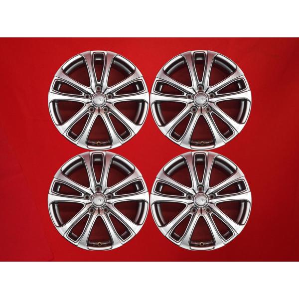 2本ディスク面極小キズありますが、車に装着すると、ほぼ目立たず全体的にはキレイな一品です！新品ゴムバルブ付。