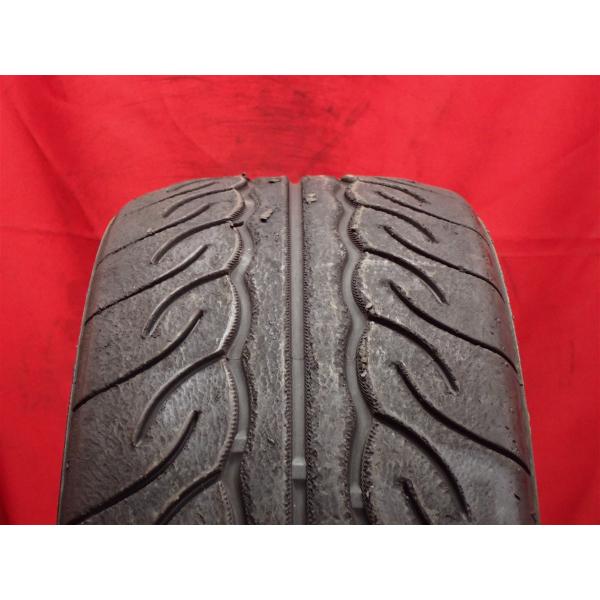 パターンスポーツ走行による偏磨耗の熱ダレとなります。走行中のハンドルや車体にブレを感じやすくなります。パターン全体的に熱ダレ有