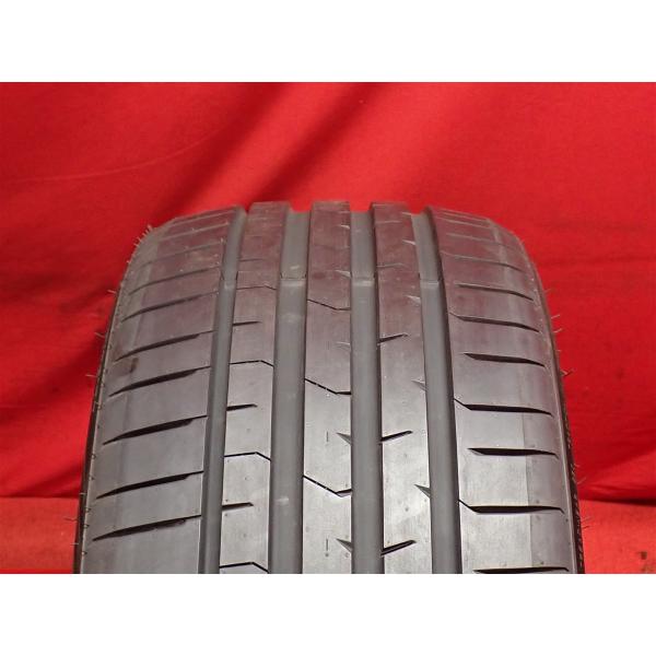 サイドキズありますが、当社検査基準にて現状走行上問題無しと判断しております。他店では過剰な不安視や作業を断られる場合もありますが、返品・クレーム等お受けできませんので事前確認して頂きご購入下さい。サイド外側所々めくれキズ有