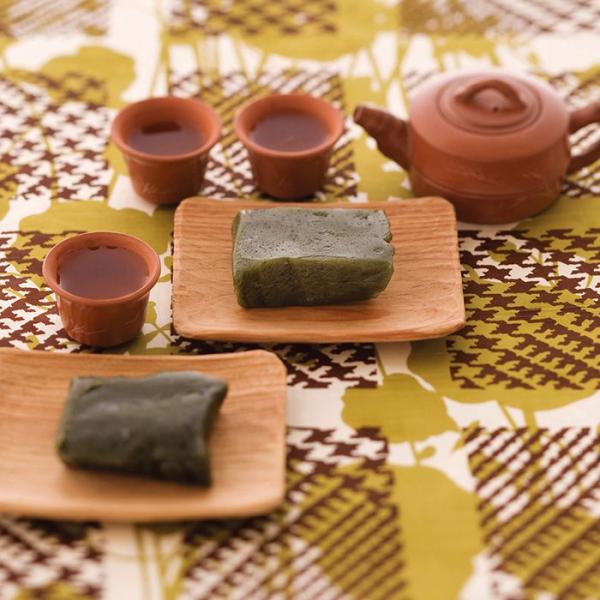 九州最南端の佐多岬の南南西に位置する屋久島、1993年にユネスコの世界遺産に登録された。屋久島は島の90パーセントを森林が占め、1つの島の中に亜熱帯から亜寒帯までの気候帯が存在するという特異な生態系を持つ。ひと月に35日雨が降るといわれるく...