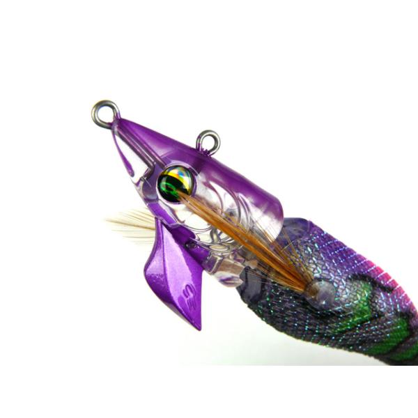 エギ×縦ジョイント。動き・音・すべてがアモラス。今までにない革新的なエギの提案。縦ジョイント構造によりアクション時に艶めかしく滑らかなドルフィンアクションを発生。2つのアイポジションで異なるアクションを演出。ノーズラインアイにスナップを装着...