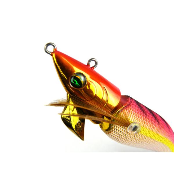 エギ×縦ジョイント。動き・音・すべてがアモラス。今までにない革新的なエギの提案。縦ジョイント構造によりアクション時に艶めかしく滑らかなドルフィンアクションを発生。2つのアイポジションで異なるアクションを演出。ノーズラインアイにスナップを装着...