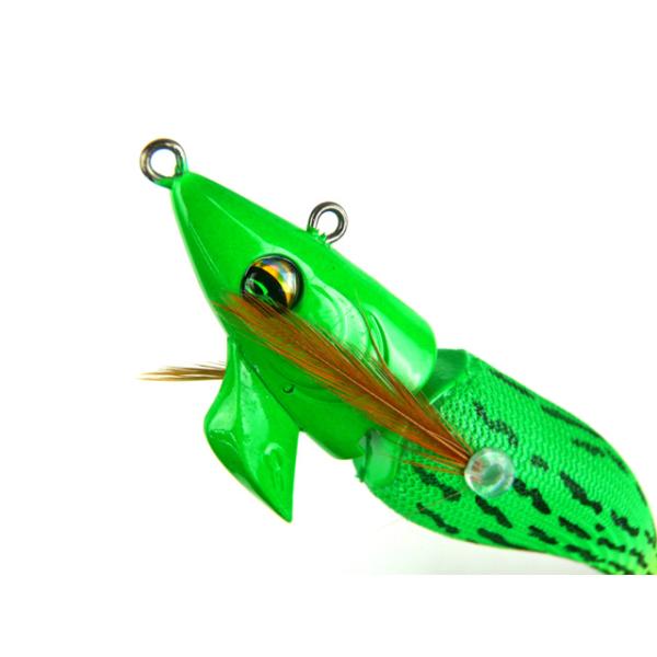 エギ×縦ジョイント。動き・音・すべてがアモラス。今までにない革新的なエギの提案。縦ジョイント構造によりアクション時に艶めかしく滑らかなドルフィンアクションを発生。2つのアイポジションで異なるアクションを演出。ノーズラインアイにスナップを装着...