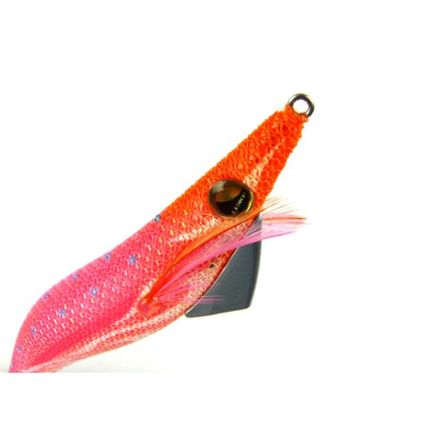 ボディ一体の新形状、低比重の錫シンカー採用！低比重素材、錫を採用し、遠投可能な重量をもたせながらも、フォールスピードを大幅に抑えることが可能に。流体抵抗の少ないデザインによるキャスタビリティの向上と、着水から着底まで安定したフォール姿勢、海...