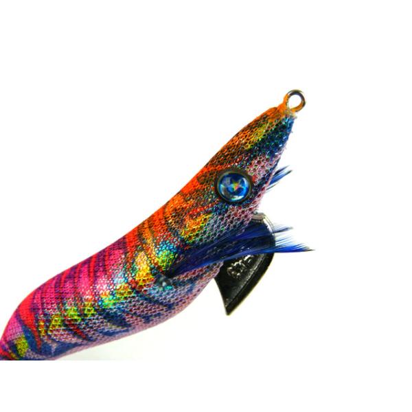 ひたすら磨き上げた基本性能。ついにスタンダードエギの頂点へ。アピール抜群のキレッキレダートと確実に食わせる安定フォール。ダート性とフォール性。相反する2つの性能を極限まで高め実現させたハイスタンダードエギ。状況に応じて使い手のイメージを体現...