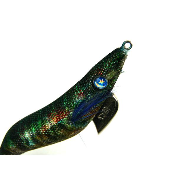 ひたすら磨き上げた基本性能。ついにスタンダードエギの頂点へ。アピール抜群のキレッキレダートと確実に食わせる安定フォール。ダート性とフォール性。相反する2つの性能を極限まで高め実現させたハイスタンダードエギ。状況に応じて使い手のイメージを体現...