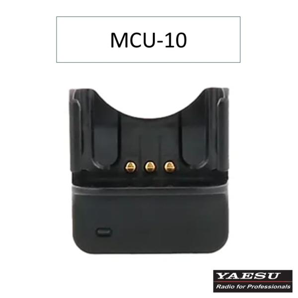 ●MCU-10 (MCU10)はYAESU(八重洲無線/スタンダードホライゾン)製のUSBタイプC充電スリーブです。●別売りのUSB Type-CケーブルSCU-65とUSB TypeC ACアダプタSAD-36Aを接続して使用します。●特...