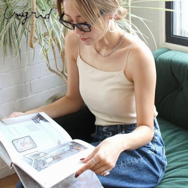 ＼セール30%OFF　定価 \4,400／Ungrid パット付きスクエアキャミソールスクエアネックがスッキリとした印象で着用しやすく、色んなコーデに合わせやすいデザイン。肩紐は細いゴムなので見えてもインナー感が無く、お洒落見えするキャミソ...