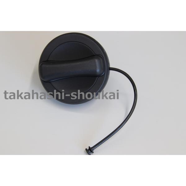 新品【ベンツ純正部品】燃料キャップ A0004706300