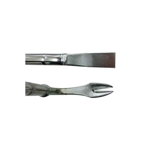 釘抜き・テコ作業に。  独自の楕円形を採用し強度をアップしています。  2本ビート溶接（PAT.）。楕円パイプ  ●パイプ部：鉄●両端部：鉄  日本製  商品幅(mm):450  商品高さ(ｍｍ):90  商品奥行き(mm):25  商品重...