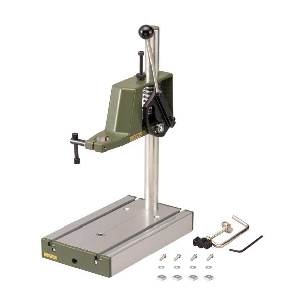 【用途】ミニルーターを接続しての穴あけ加工に最適です。精密な作業を必要とする場面で、その性能を発揮します。【商品説明】プロクソンのシンプルドリルスタンドSB180は、上下スライドが30mmあり、テーブル有効長は奥行175mmです。取り付け可...