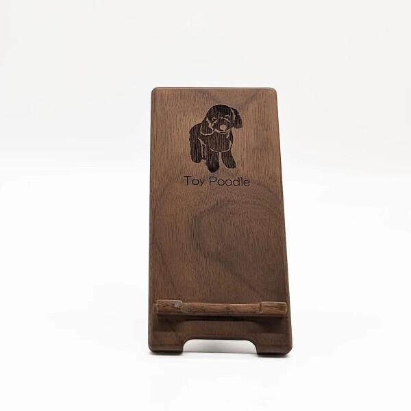(heje) 木製スマホスタンド 卓上スマホスタンド 犬 猫 デザイン プードル レーザー 刻印四段階角度調整 シンプル おしゃれ 素敵 木のぬくもり (プードル, ダークカラー)商品コード：66079720374サイズ：プードルカラー：ダ...
