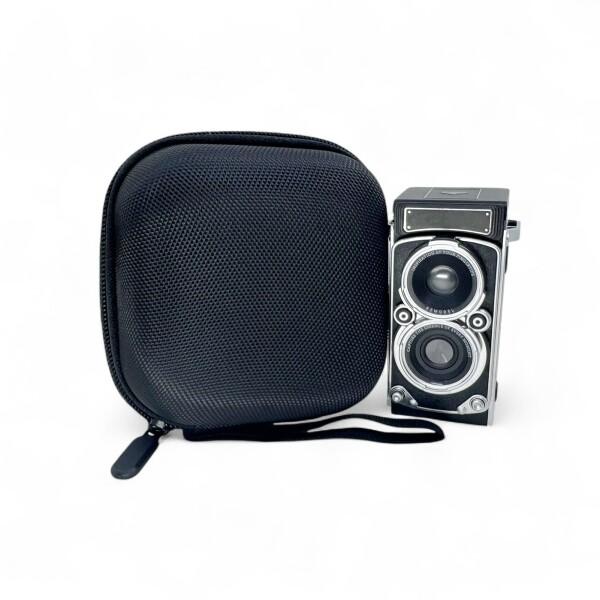 （収納ケース）CHUZHAO ヴィンテージカメラ 衝撃保護 収納ケース 旅行用 アクセサリー収納 ハンドストラップ付 ブラック商品コード：66079767689型番：KMJP-CPT-CZ001カラー：Black【合理的な収納設計】本体に装...