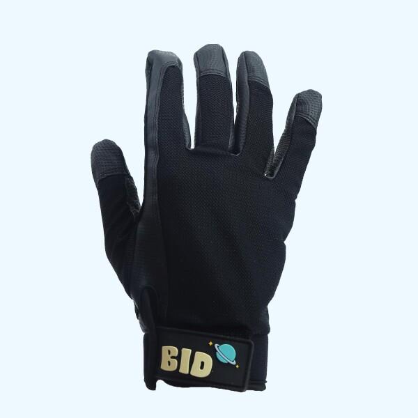 BIDSTUDIO フリスビー用グローブ 軽量・通気性・滑り止め加工付き (S)商品コード：66079769126型番：GLV001サイズ：Sカラー：ブラックアルティメット競技専用の設計で、アジア人の手の形に合わせて設計されたモデルです。手...