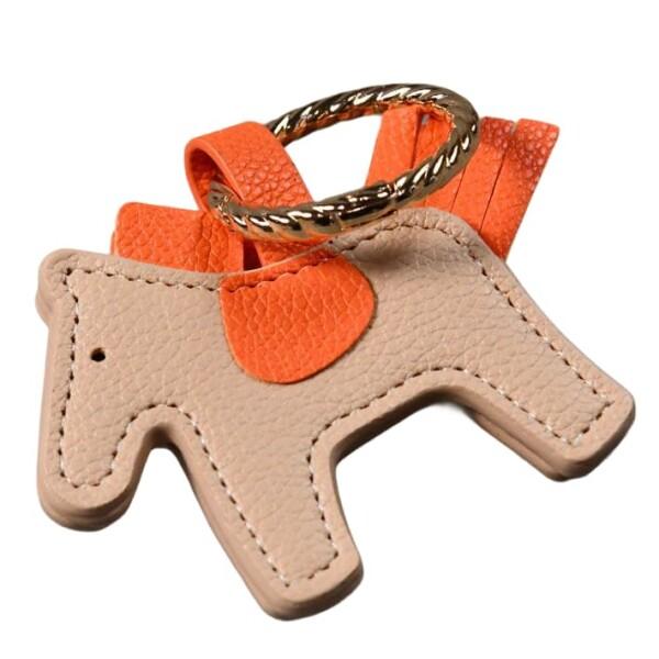 LTG 帽子クリップ 超協力マグネット ハットクリップ キャップクリップ NEK 収納ホルダー 収納フック キーホルダー レザー チャーム キーリング 7986712 (8-ベージュ)商品コード：66080557074型番：7986712カ...