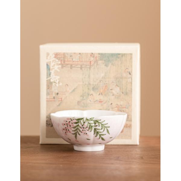 素材：セラミックサイズ：口径約8.2cm   高さ約3.9cm 容量約65ml・出来る限り実物に近いお色で画像を掲載しておりますが、ＰＣモニターなどの環境等により、若干異なる場合がございます。予めご了承ください。・実際の製品は、天候による環...